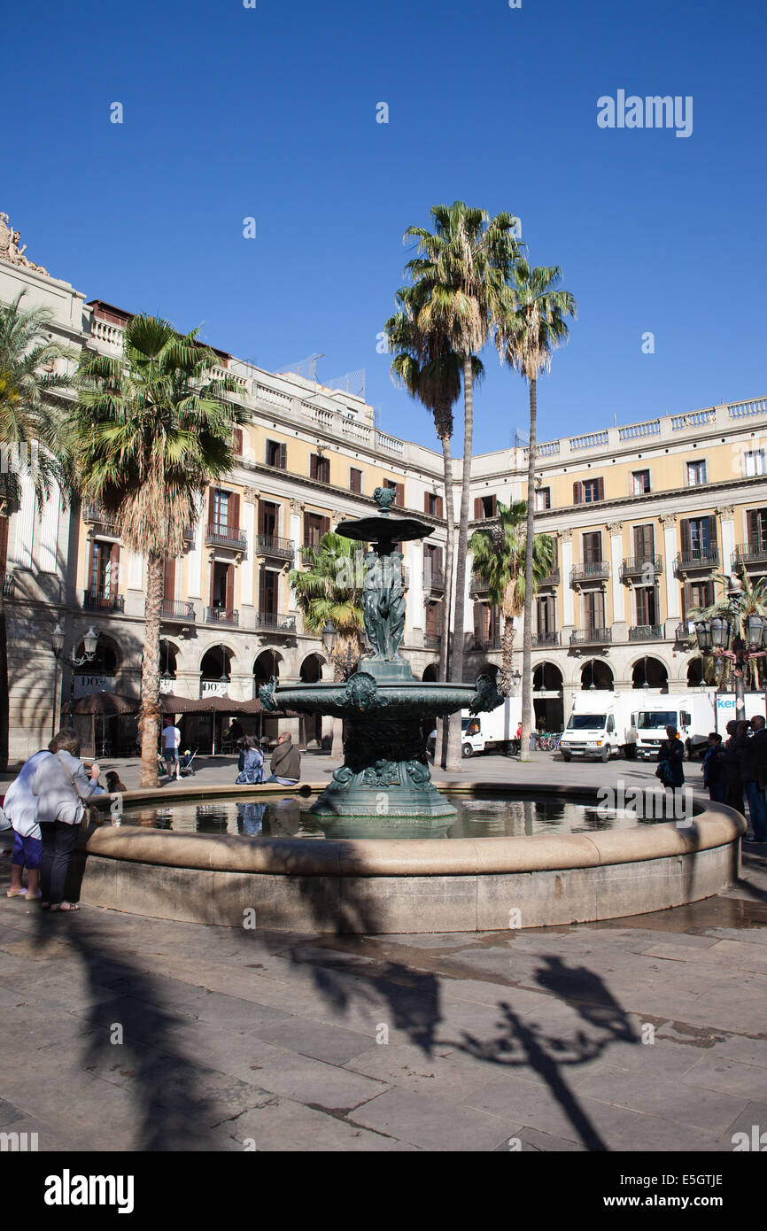 Placa Reial in Barcelona, Catalonia, Spain Stock Photo - Alamy