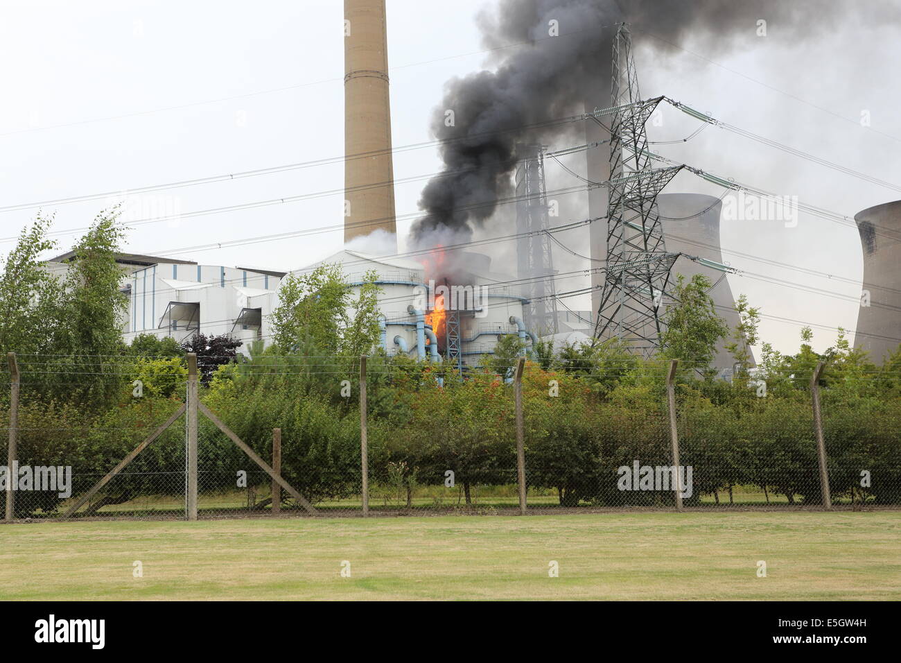 Ferrybridge Power Station Fire High Resolution Stock Photography and ...