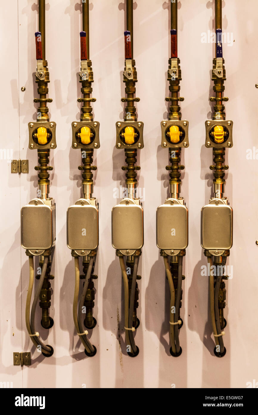 Part of Polref, a polarised neutron reflectometer Stock Photo - Alamy