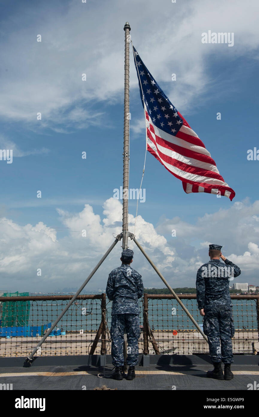 U.S. Navy Cryptologic Technician (Technical) 2nd Class Royce Penner ...