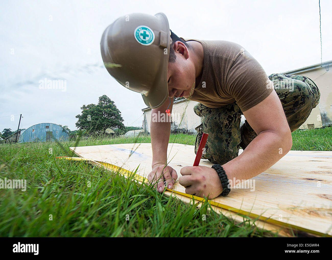 U s navy released usn u s navy construction mechanic seaman james ...