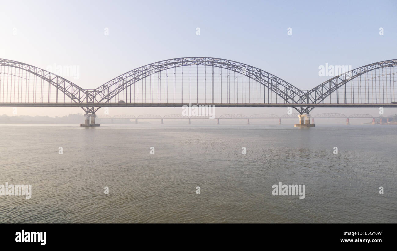 Bridge [river crossing] stream hi-res stock photography and images - Alamy
