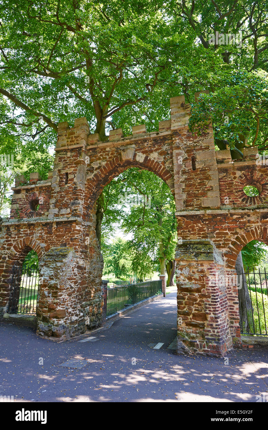 Gate within gate hi-res stock photography and images - Alamy