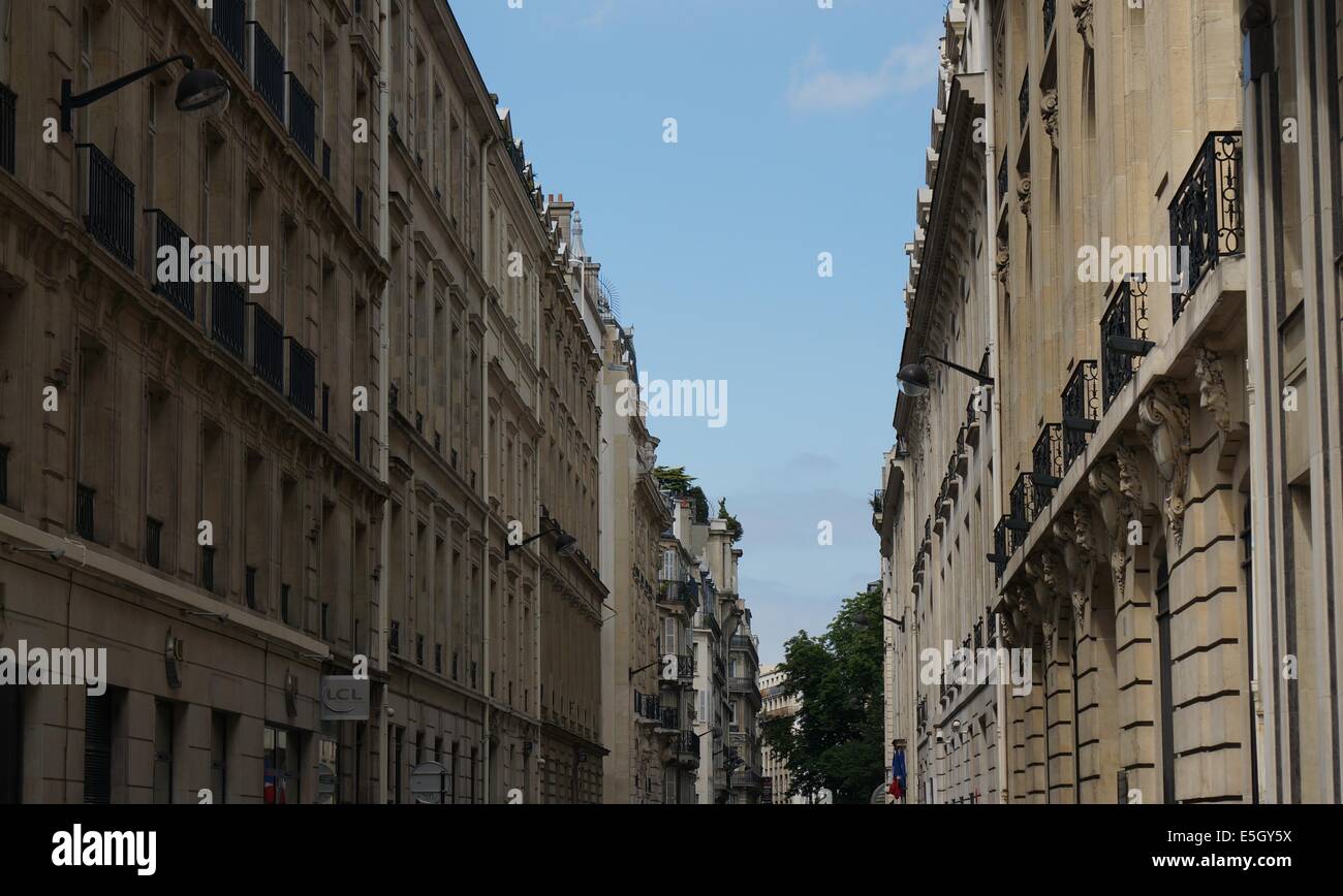 Two Paris buildings form a victory sign against blue sky Stock Photo ...