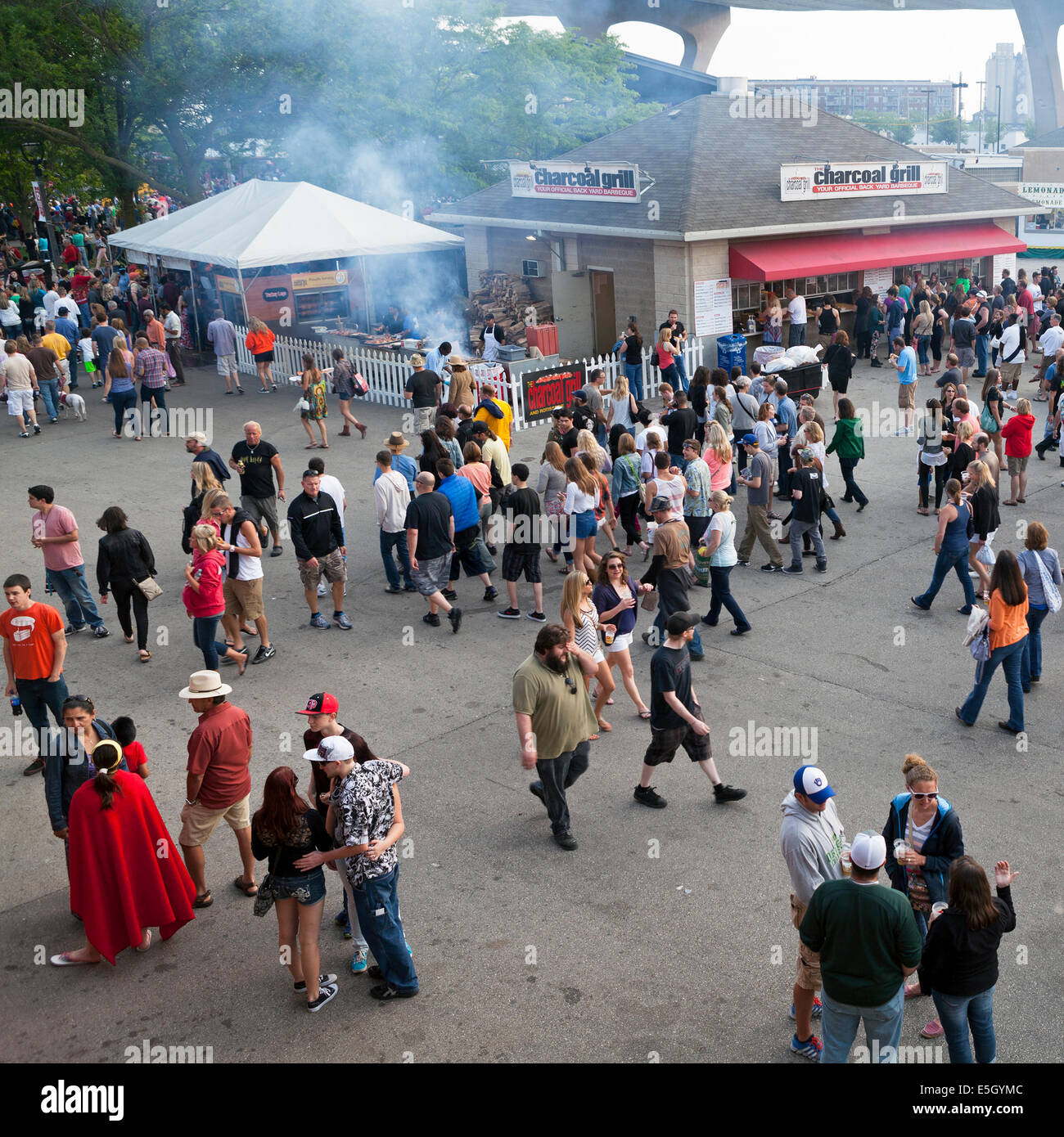 People enjoying Summerfest in Milwaukee, Wisconsin, USA Stock Photo - Alamy