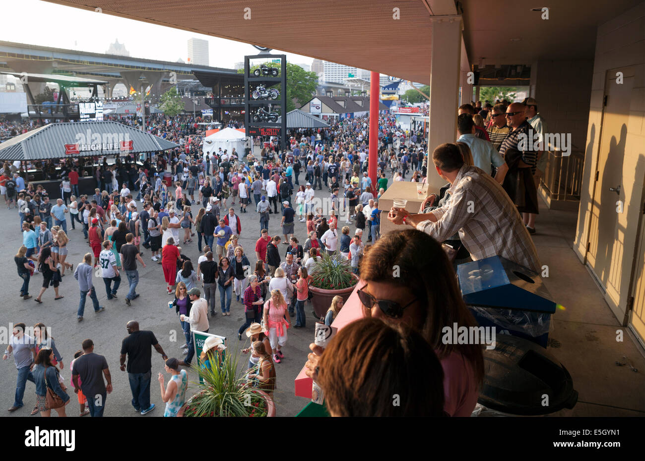 People enjoying Summerfest in Milwaukee, Wisconsin, USA Stock Photo - Alamy