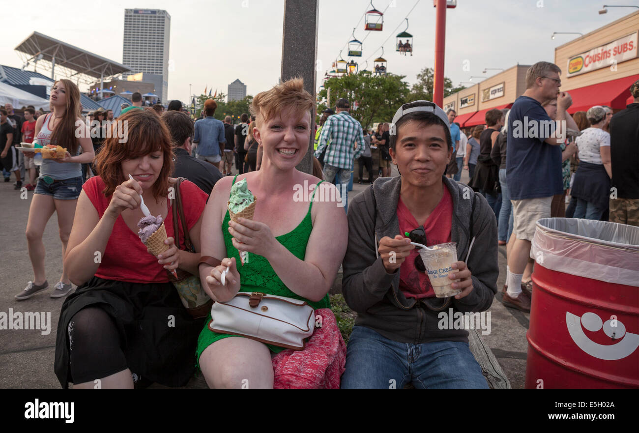 People enjoying Summerfest in Milwaukee, Wisconsin, USA Stock Photo - Alamy
