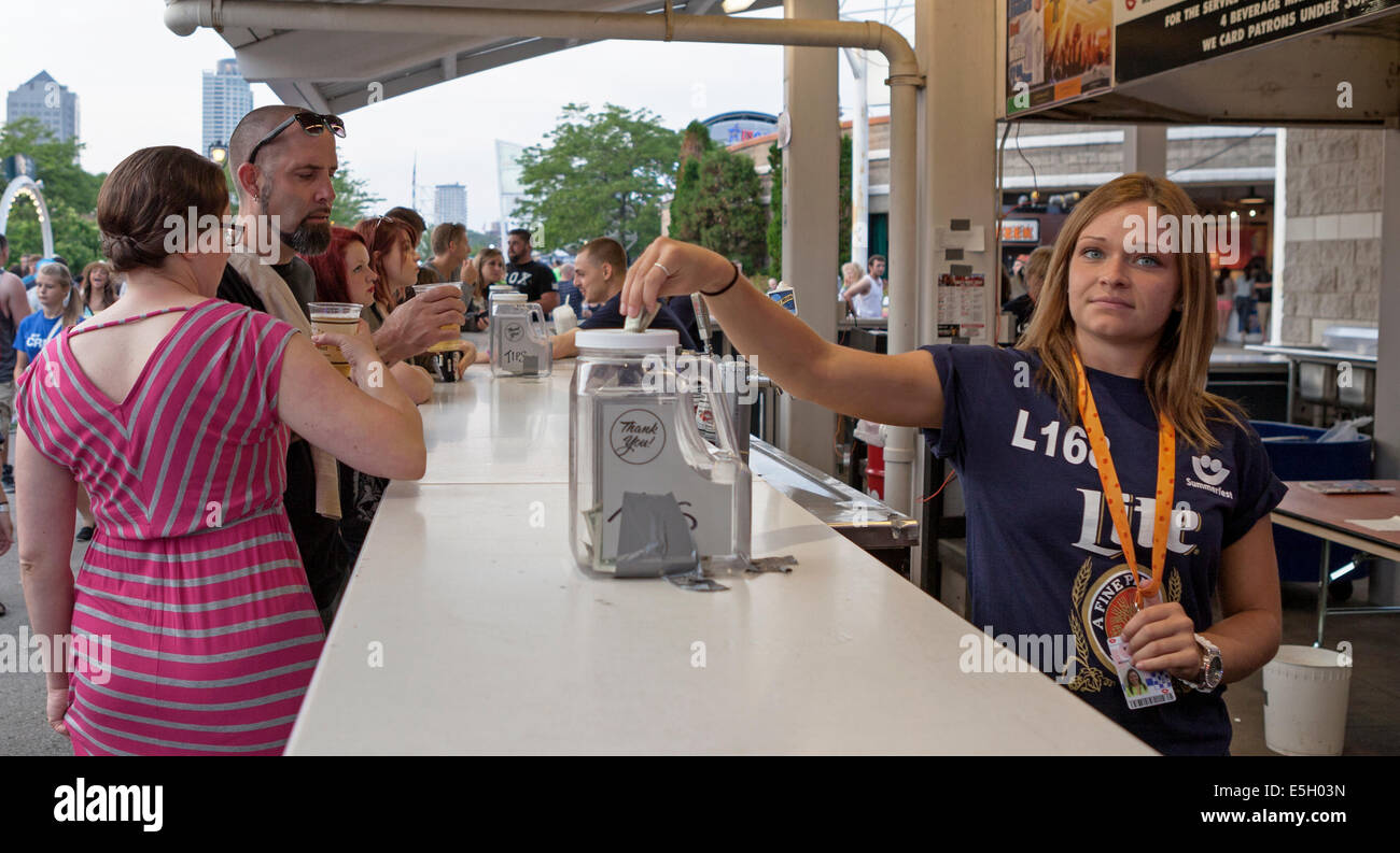 People enjoying Summerfest in Milwaukee, Wisconsin, USA Stock Photo - Alamy