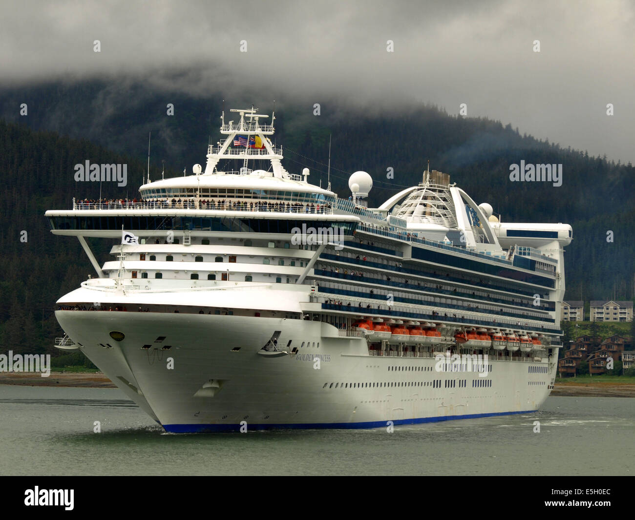 Cruise Ship alaska Stock Photo - Alamy