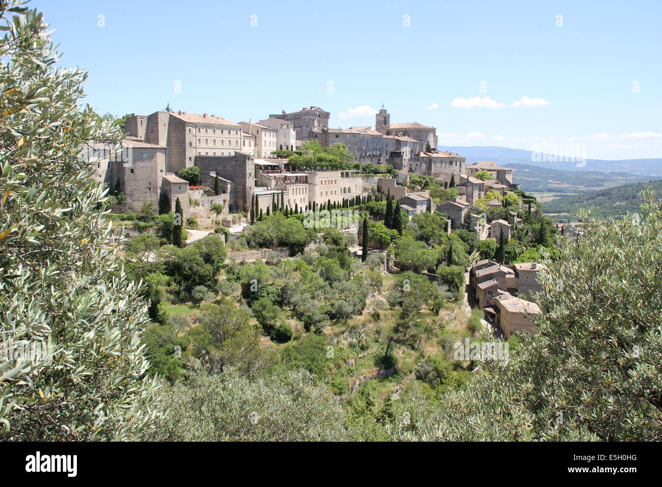 Perched village of Gordes, Provence, France Stock Photo - Alamy