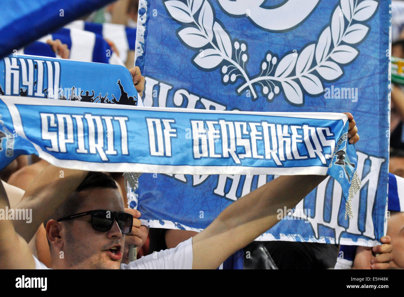 Banners match action fans football hi-res stock photography and images ...