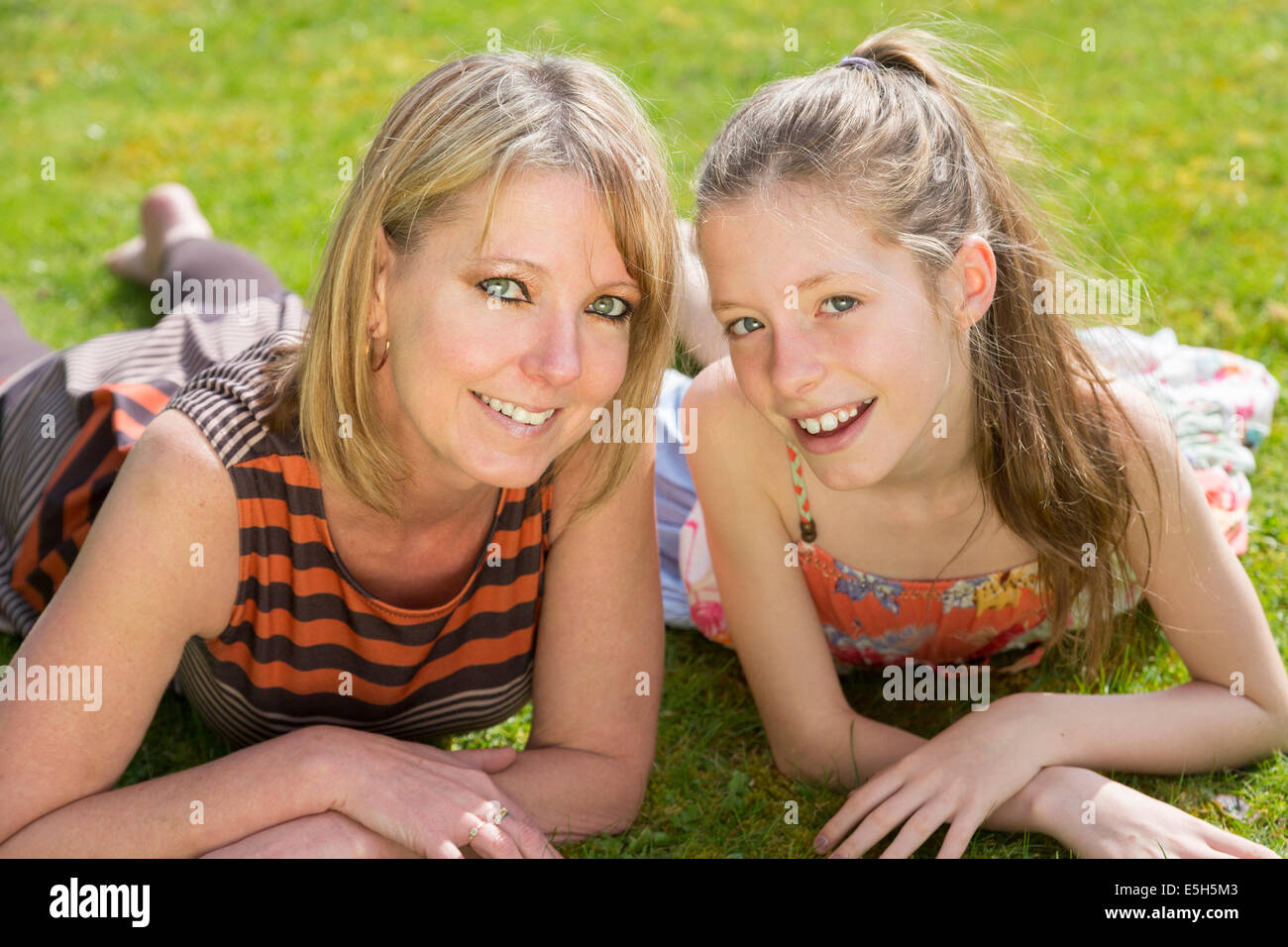 young mother and daughter outdoors Stock Photo - Alamy young mother and daughter outdoors Stock Photo - Alamy