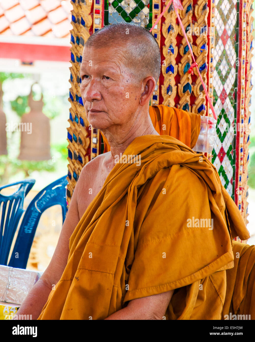 Buddhist monk poses photo buddhist hi-res stock photography and images ...