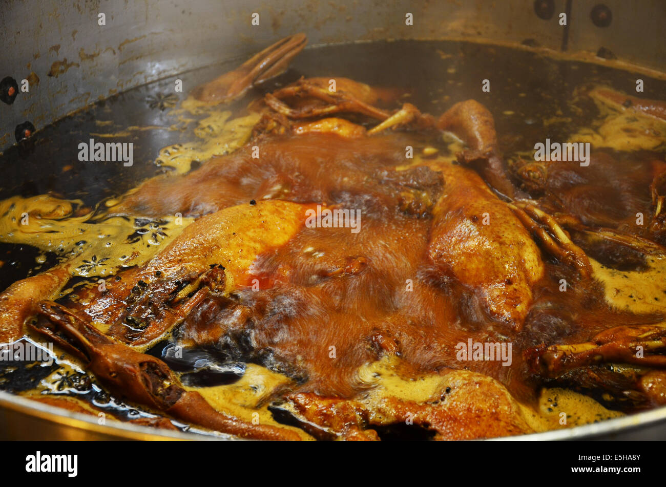 Cooking pot-stewed duck Stock Photo - Alamy
