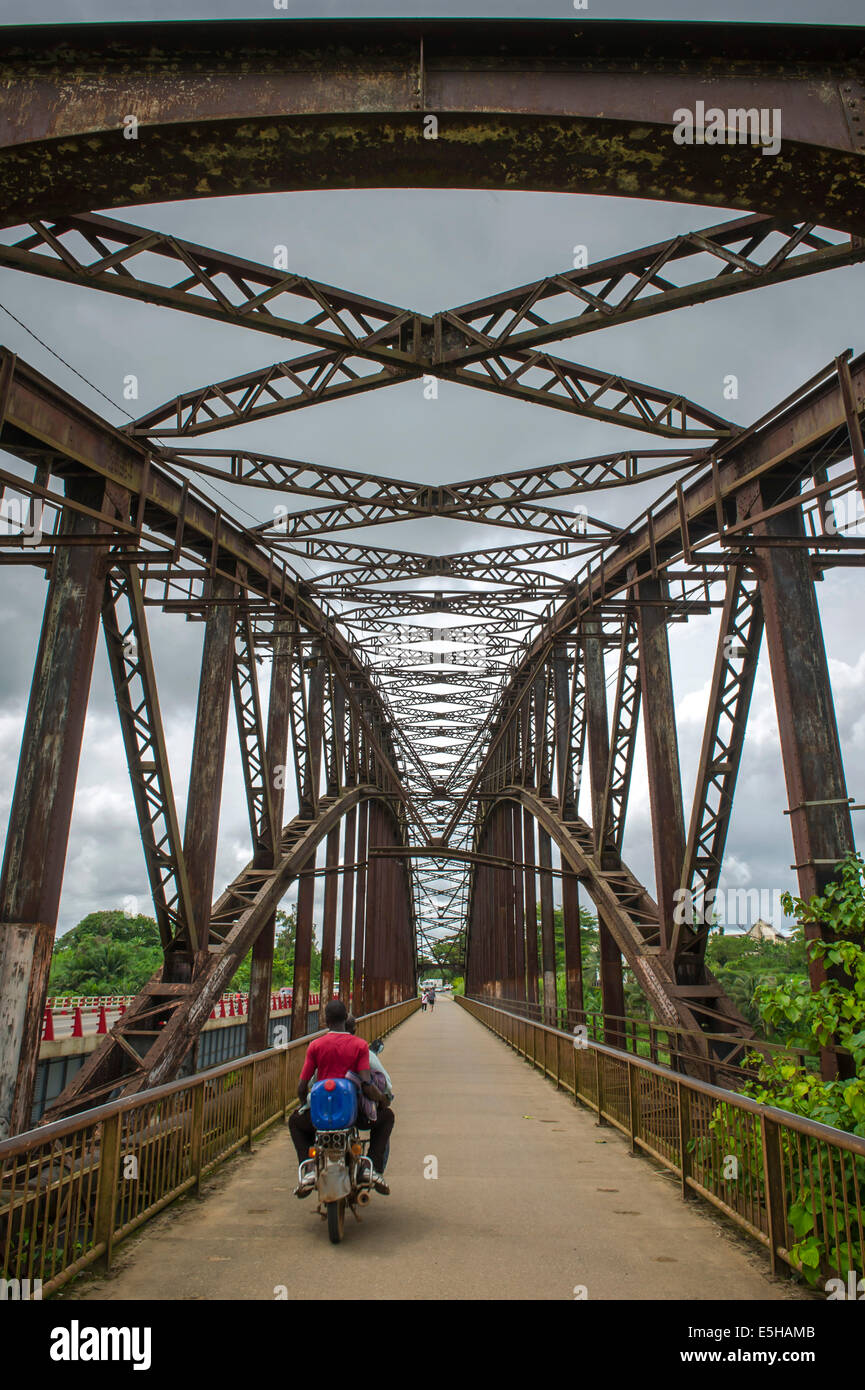 The old arched bridge, built in 1903, now closed to road traffic, from ...