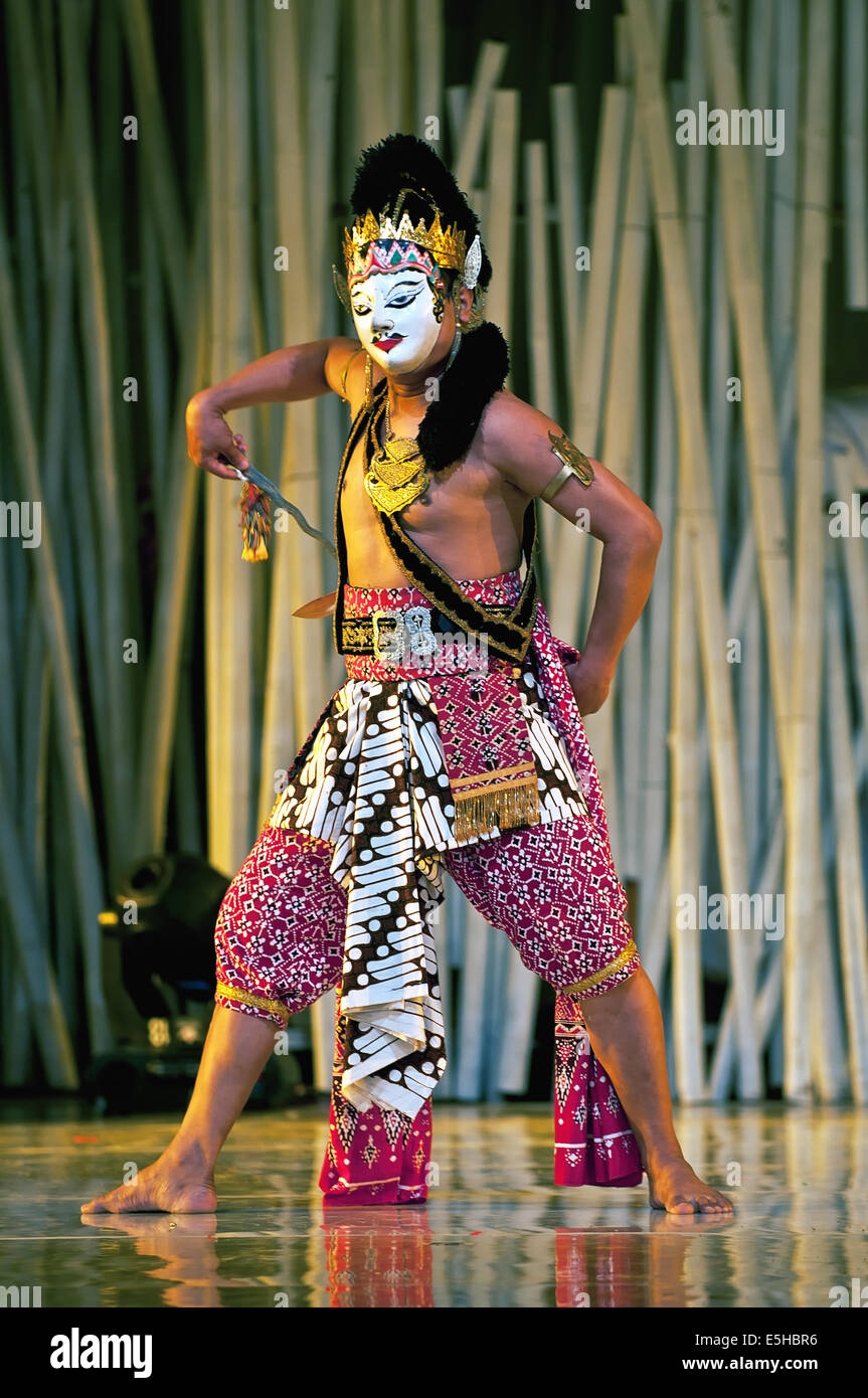 Gandrung Mask Dance - Central JavaFalling in love is normal and human ...