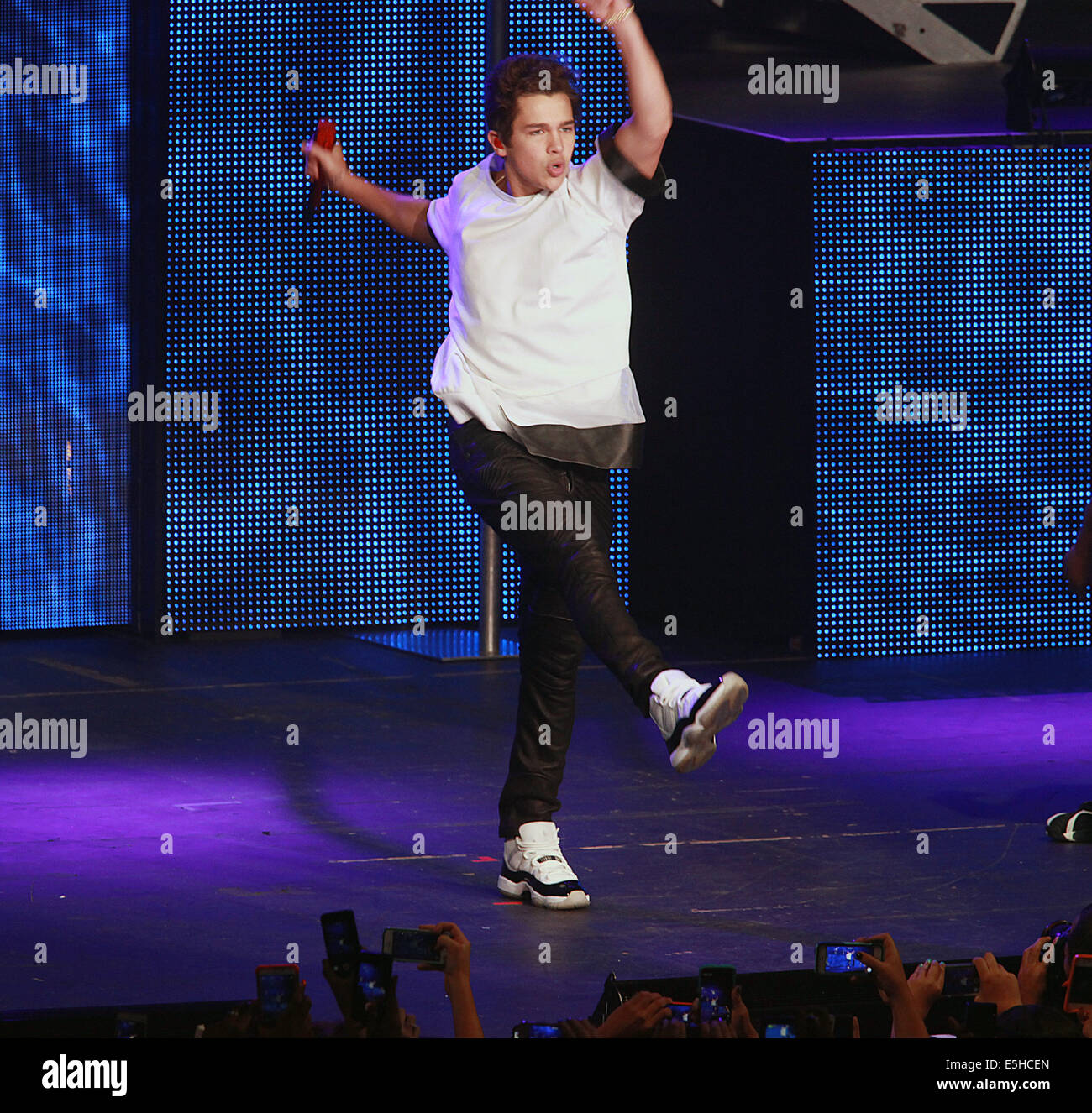 Las Vegas, Nevada, USA. 31st July, 2014. Pop singer-songwriter Austin ...