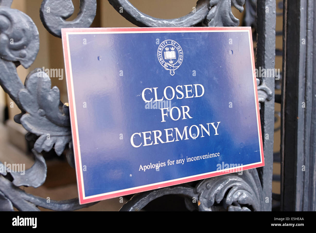 Closed Library Sign High Resolution Stock Photography and Images - Alamy