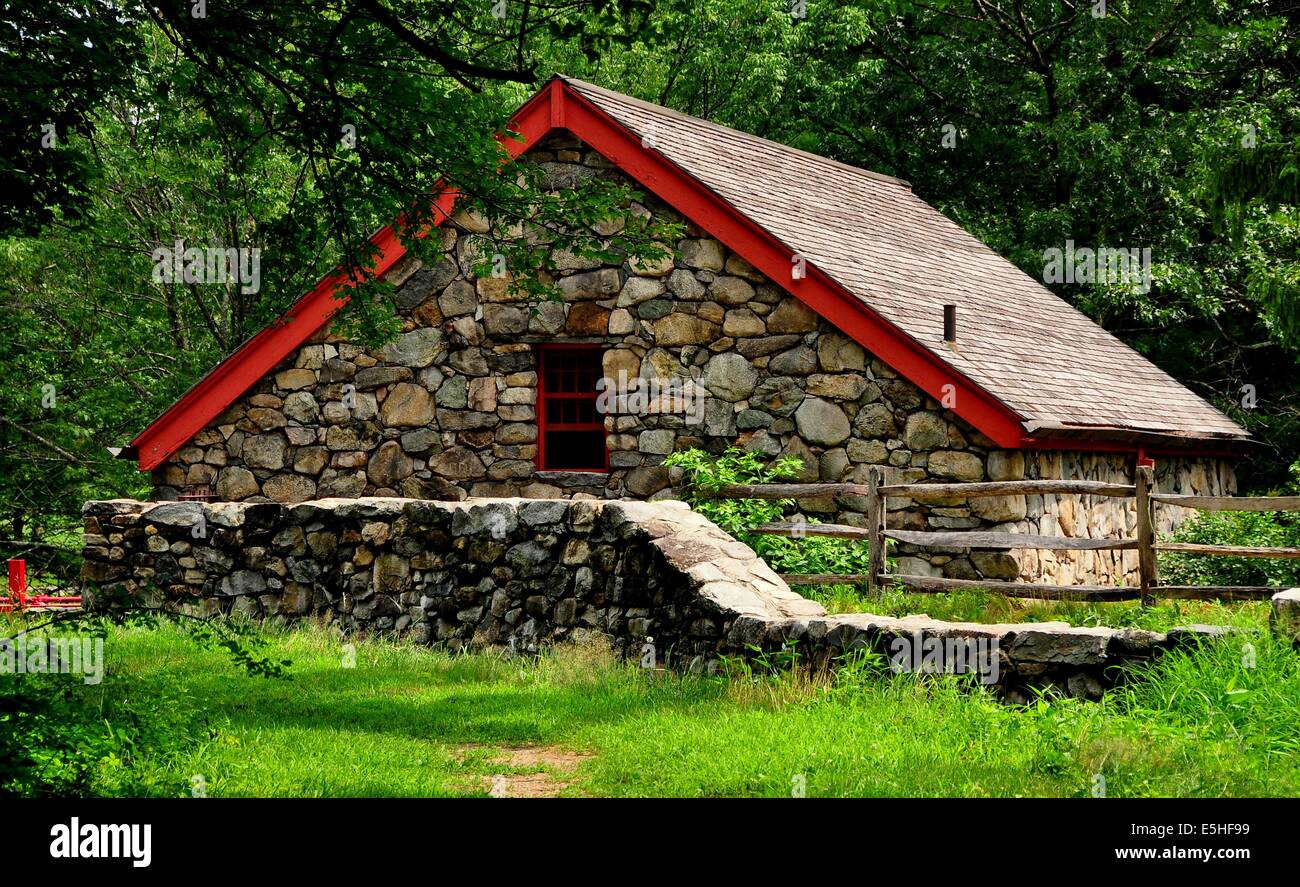 SUDBURY, MASSACHUSETTS: The Old Stone Grist Mill set in a tranquil and ...