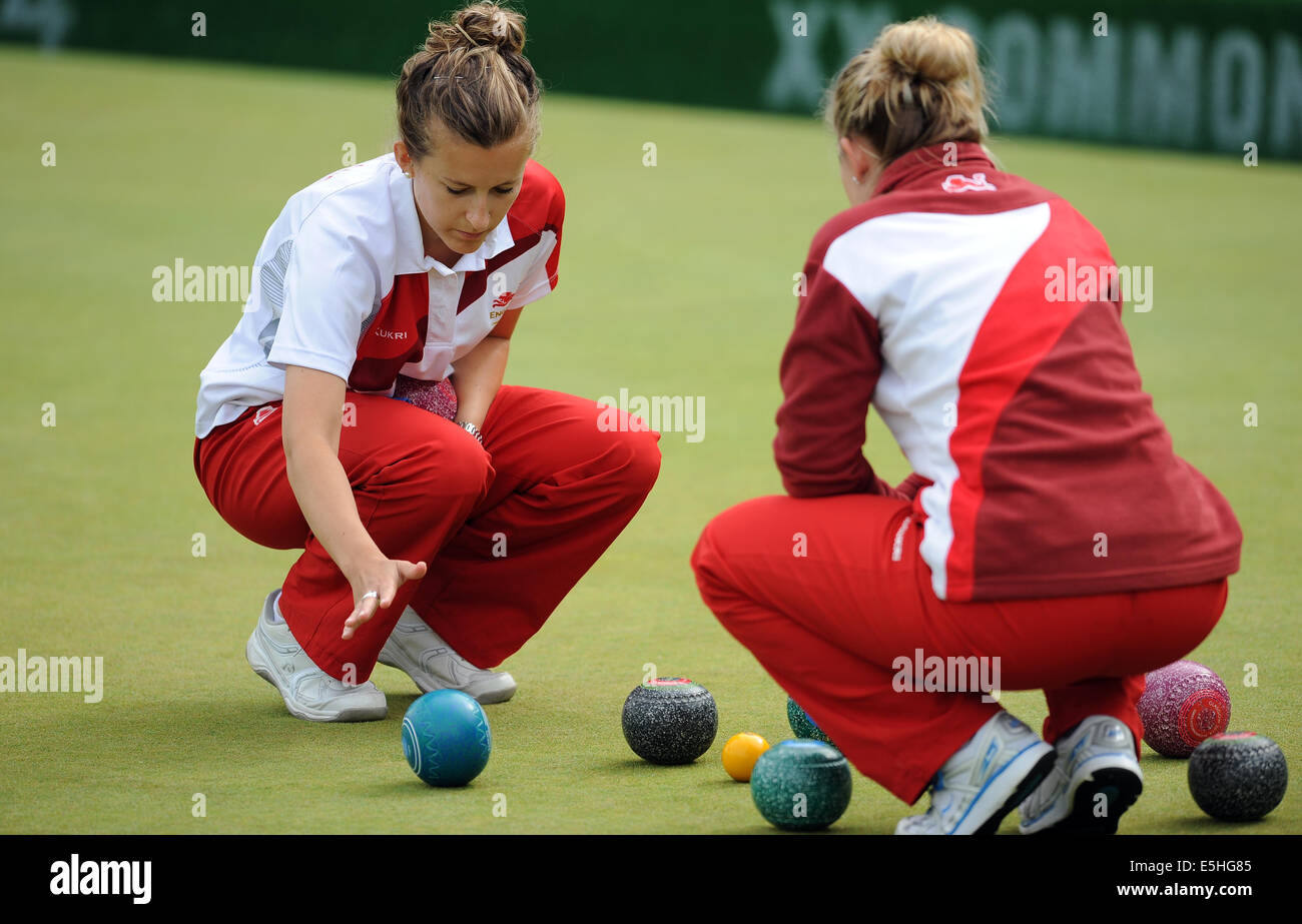 NATALIE MELMORE & JAMIE-LEA WI ENGLAND KELVIN GREEN GLASGOW SCOTLAND 01 ...