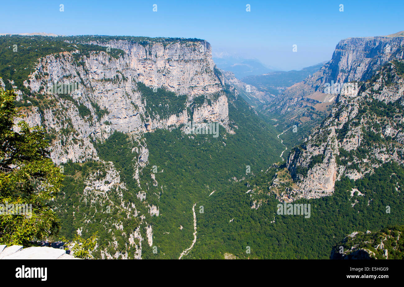 Greece pindos national park hi-res stock photography and images - Alamy