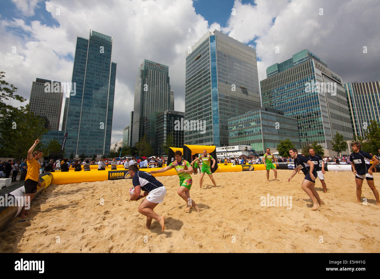 Beach rugby hi-res stock photography and images - Alamy