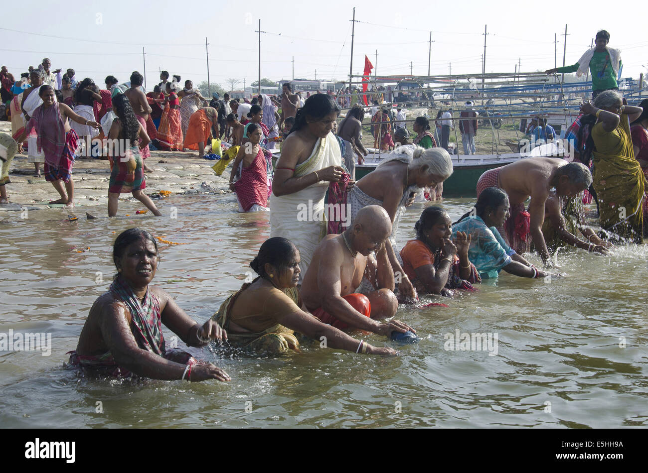 Allahabad sangam hi-res stock photography and images - Alamy