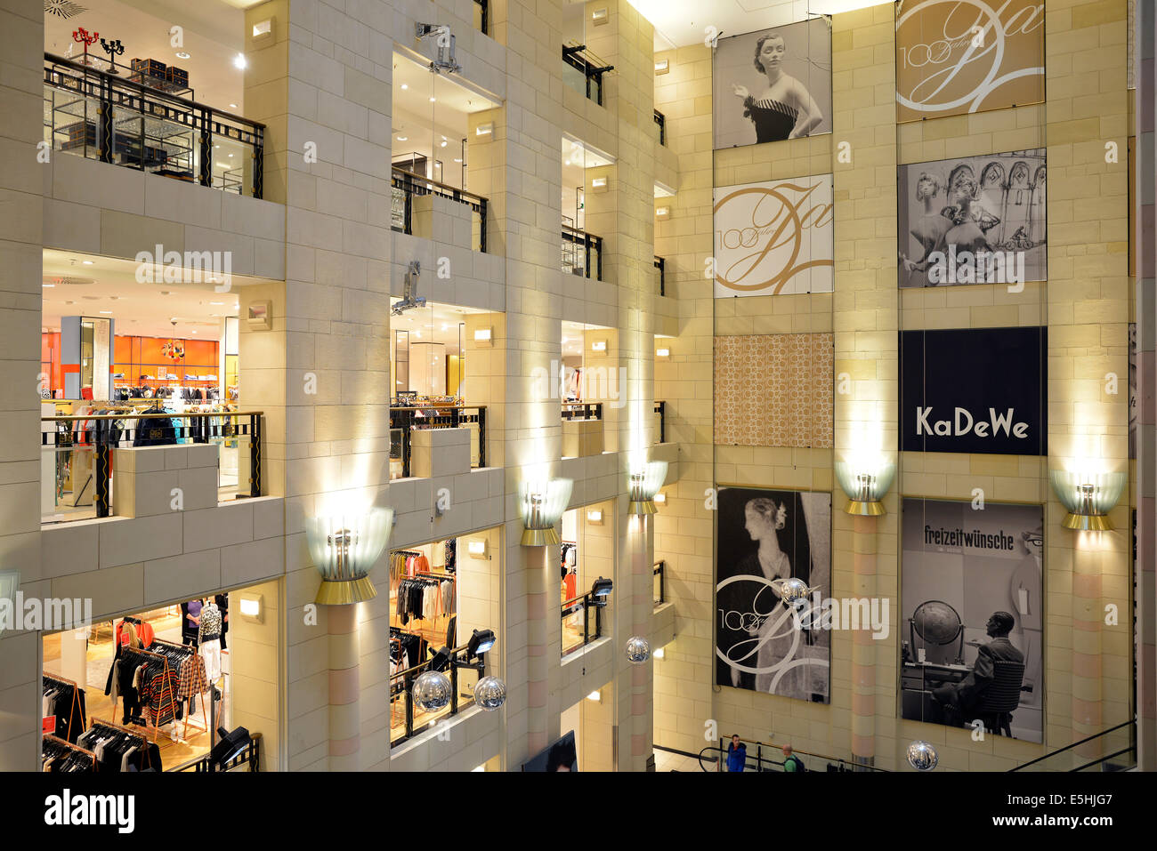 Indoor, Kaufhaus des Westens department store, Ansbacher Straße atrium ...