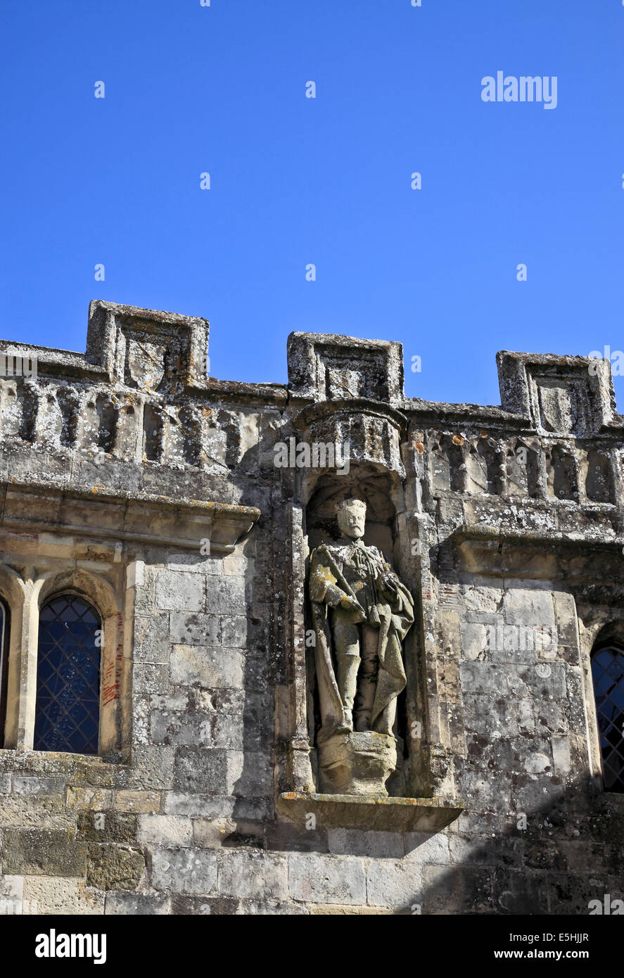Salisbury high street hi-res stock photography and images - Alamy