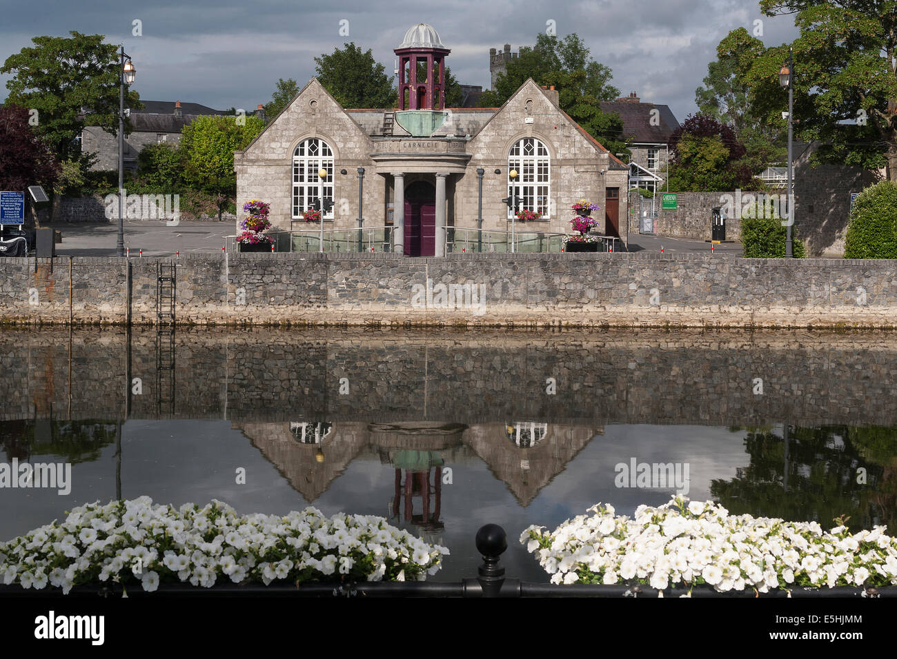 Ireland, County Kilkenny, Kilkenny Public Library & River Nore Stock ...
