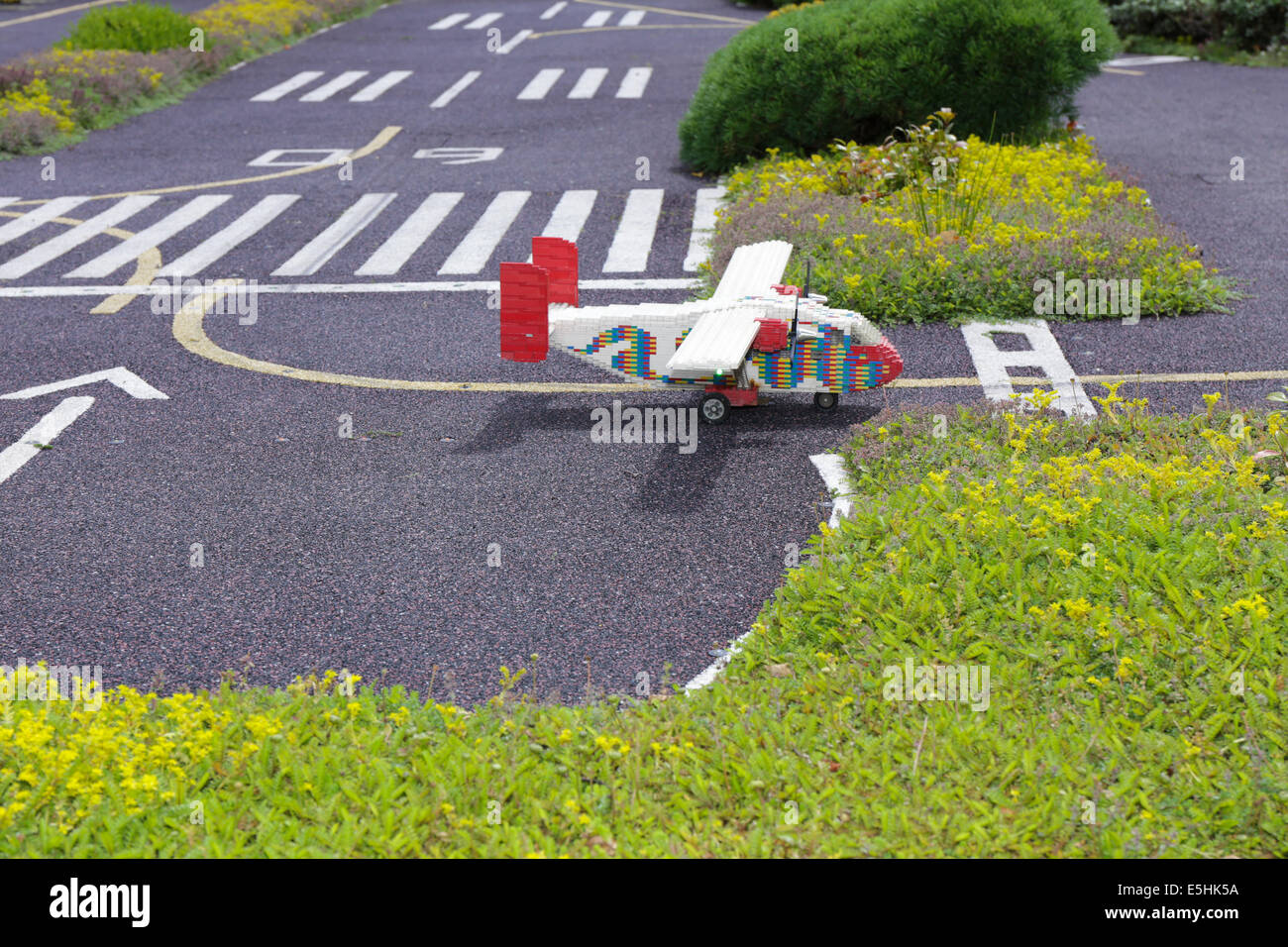 Aircraft just landed Stock Photo - Alamy