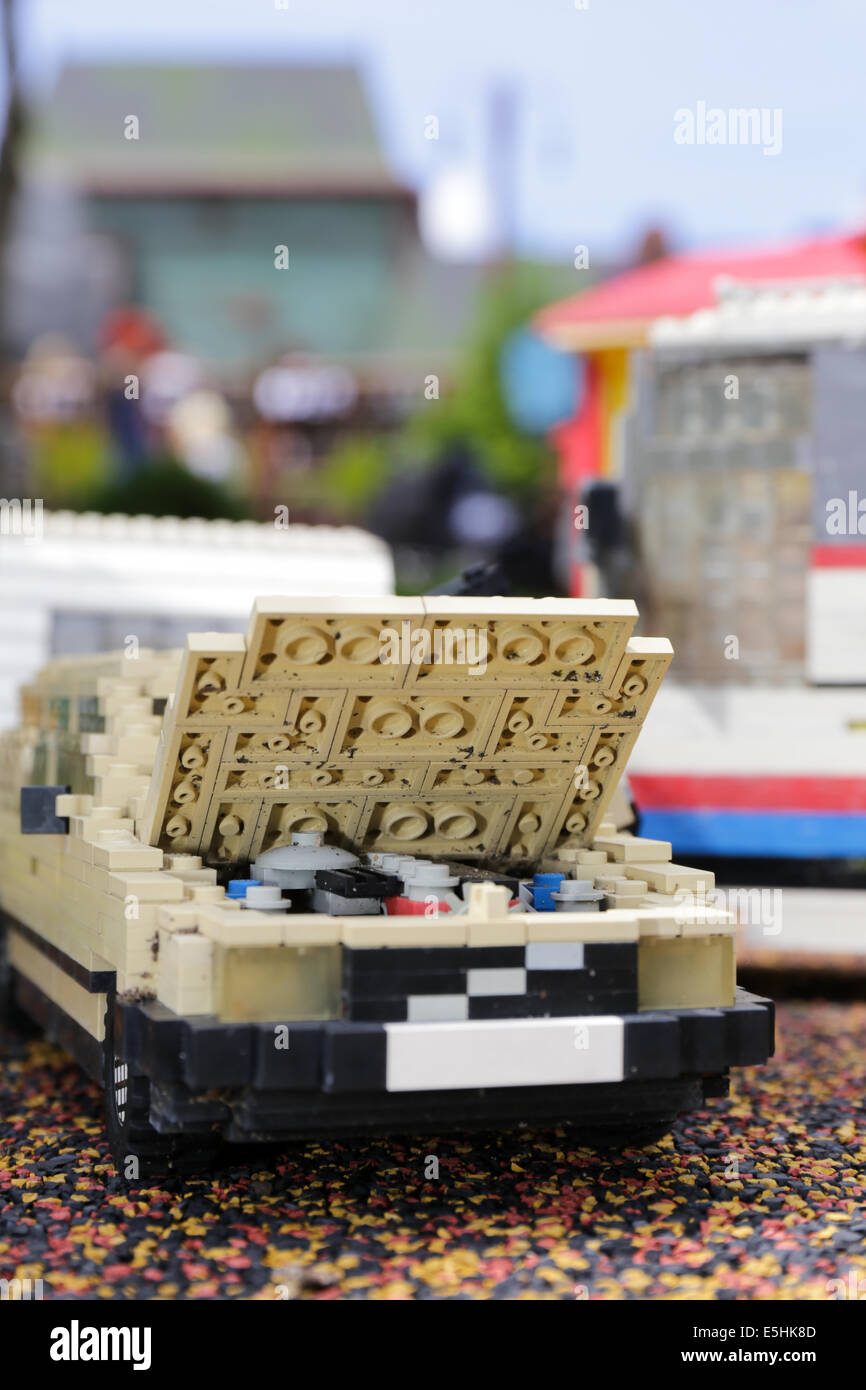 Bus breakdown hi-res stock photography and images - Alamy