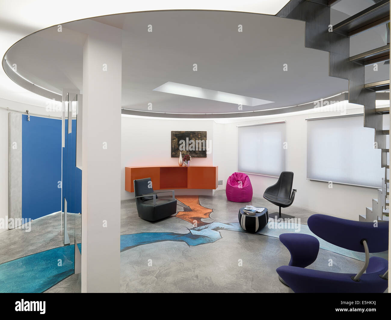 Resin flooring hi-res stock photography and images - Alamy
