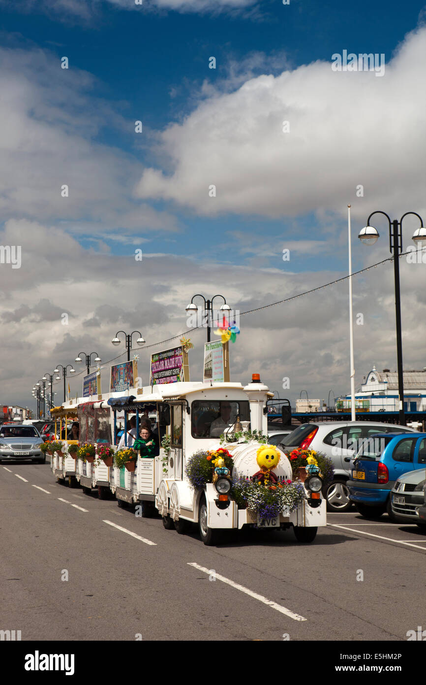 UK, England, Lincolnshire, Cleethorpes, Lollipop Express. Dotto land ...
