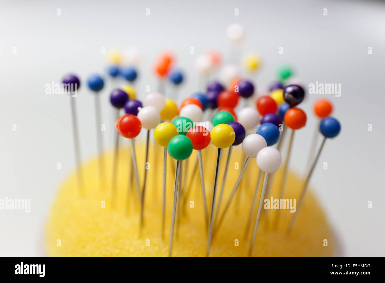 Sewing needles hi-res stock photography and images - Alamy