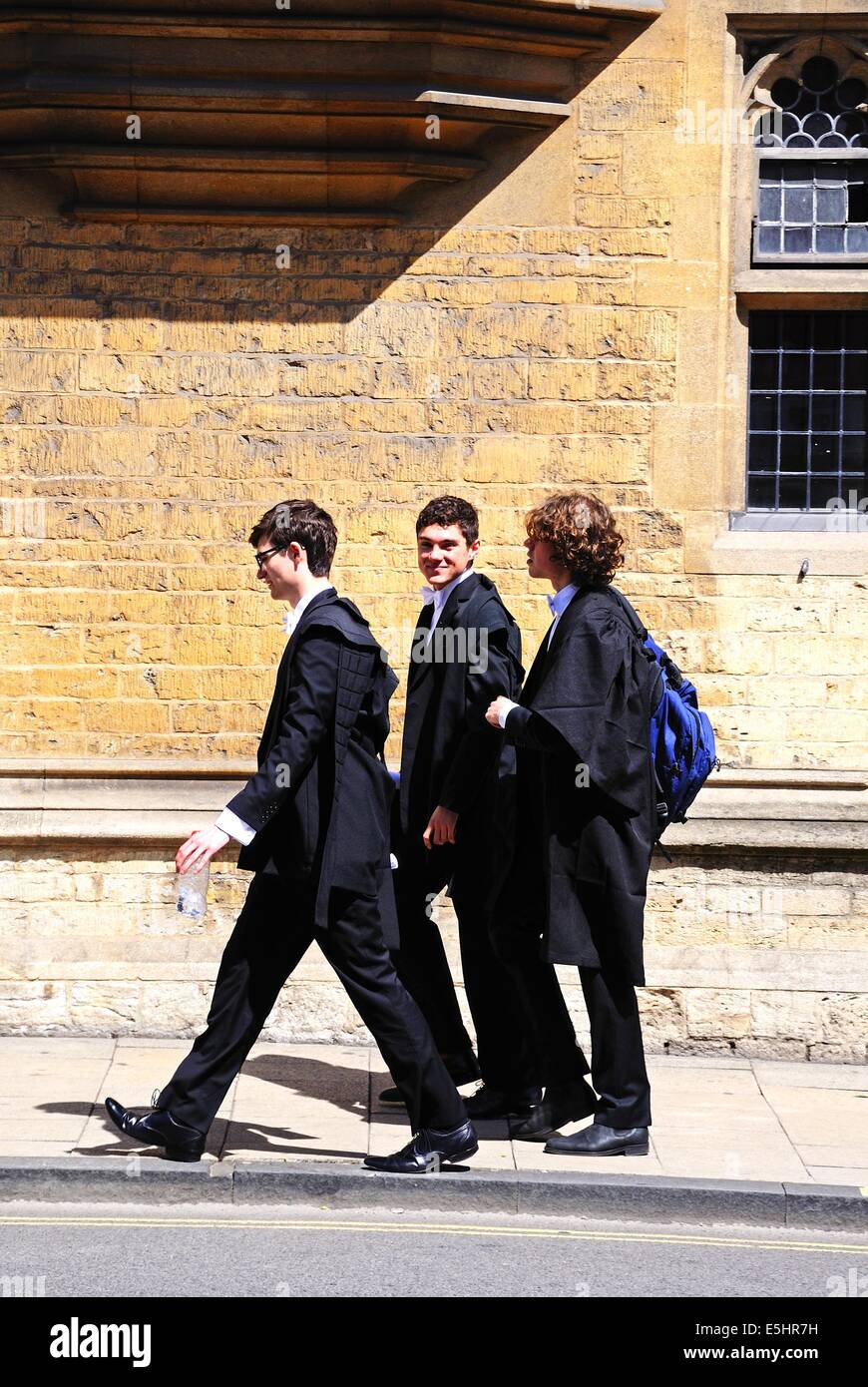 Academic dress hi-res stock photography and images - Alamy