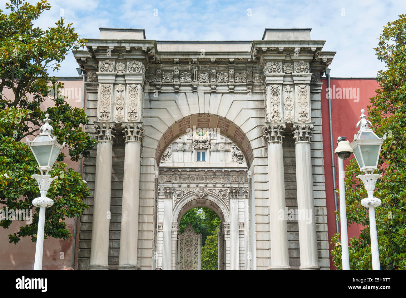 Detail of Ottoman architecture at Imperial Gate in Dolmabahce Palace ...