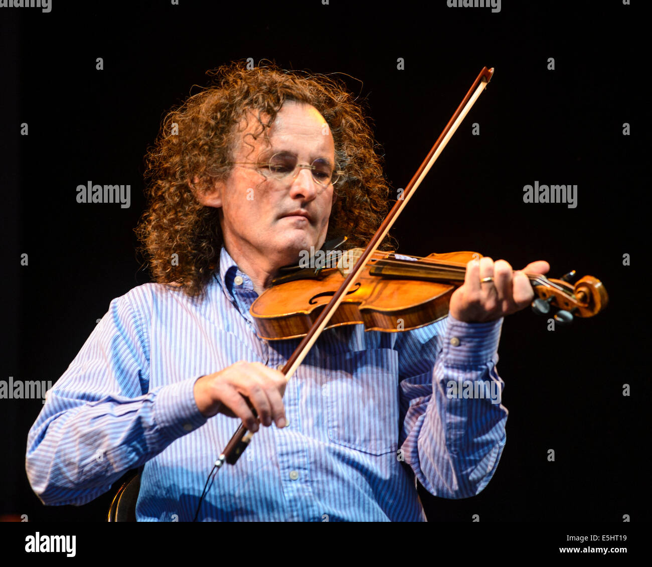 Martin Hayes High Resolution Stock Photography and Images - Alamy