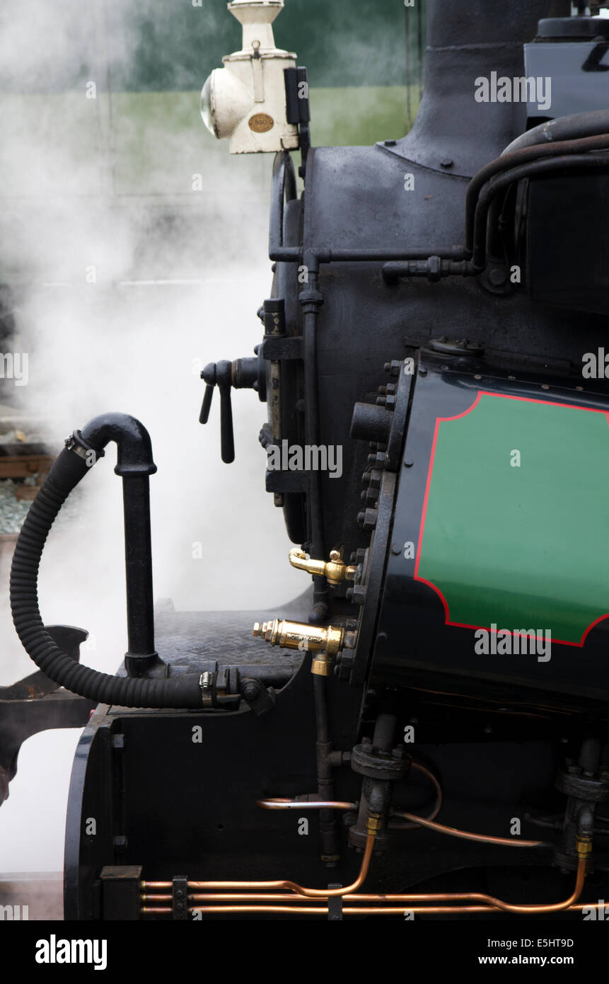 Ffestiniog Railway steam locomotive "Blanche" at Porthmadog Harbour Station Stock Photo - Alamy
