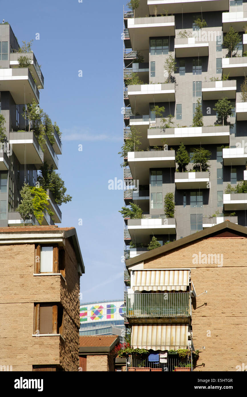 Milan vertical garden hi-res stock photography and images - Alamy