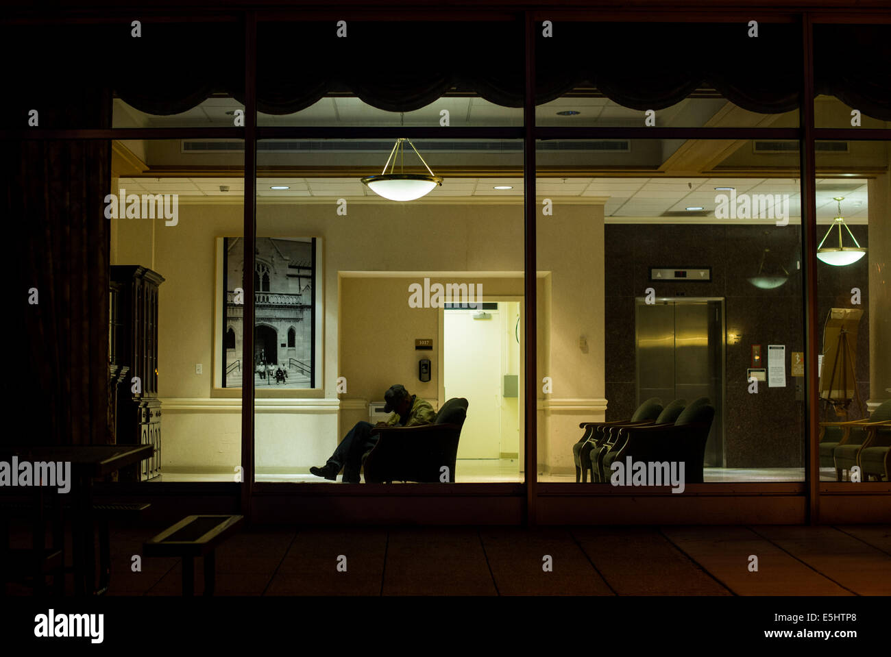 Training military veteran takes nap in chair june 17 hi-res stock ...