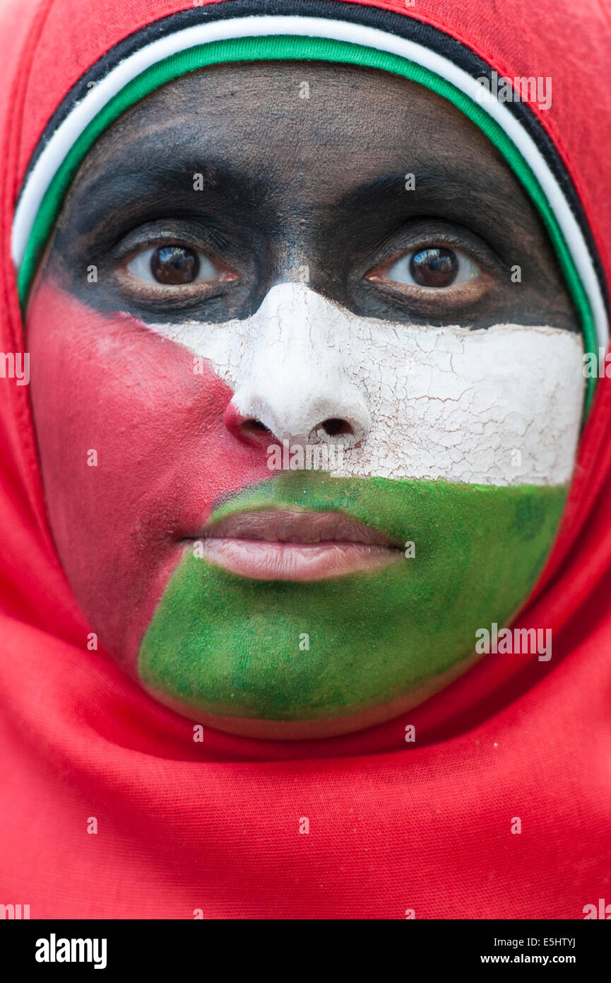 Palestine flag face paint hi-res stock photography and images - Alamy