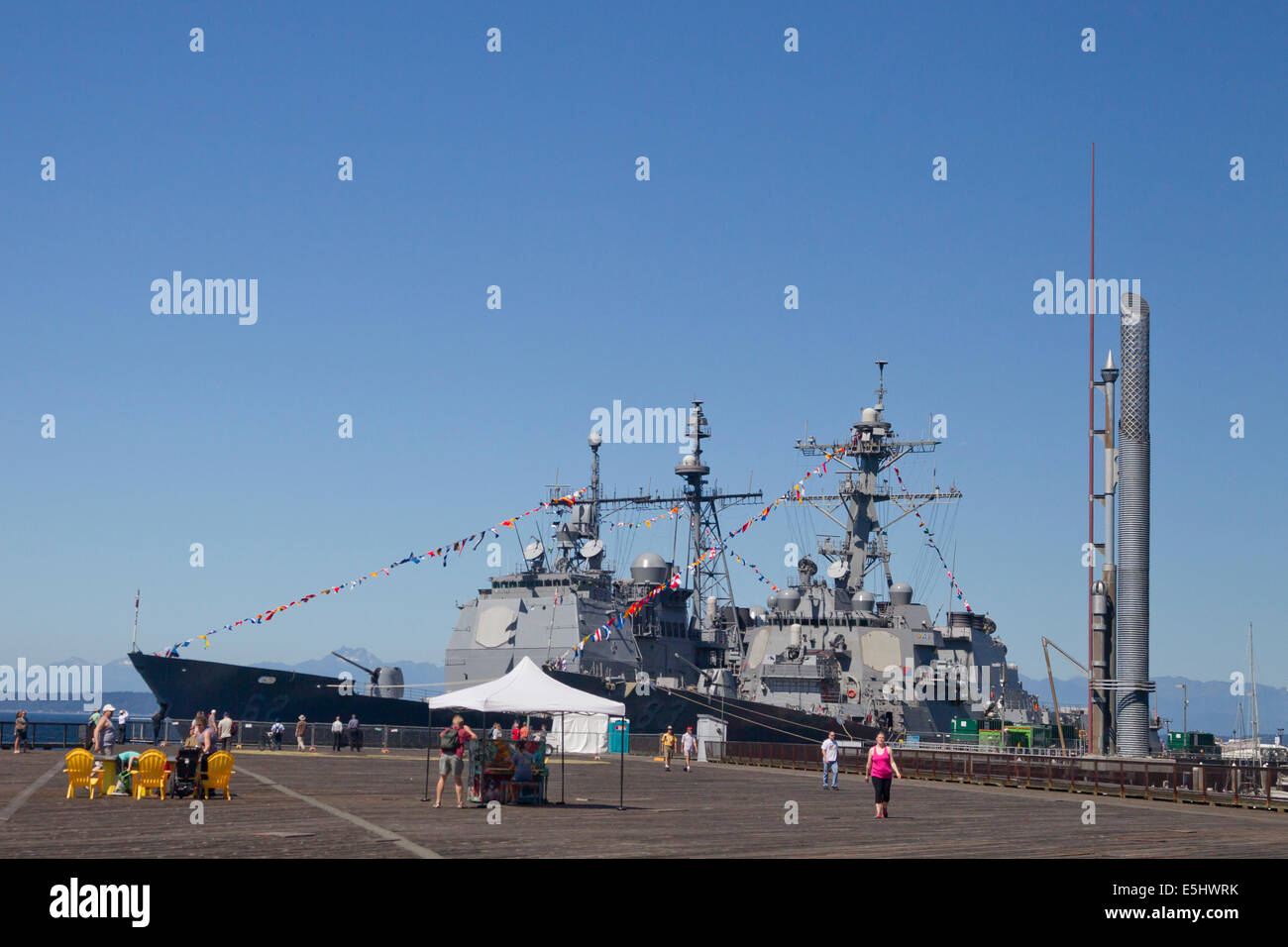 Us navy fleet hi-res stock photography and images - Alamy
