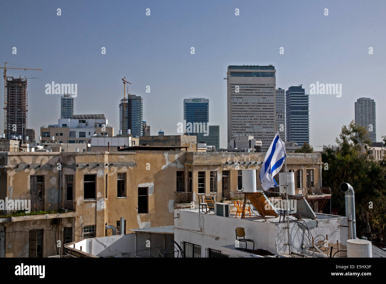 Tel aviv new architecture hi-res stock photography and images - Alamy