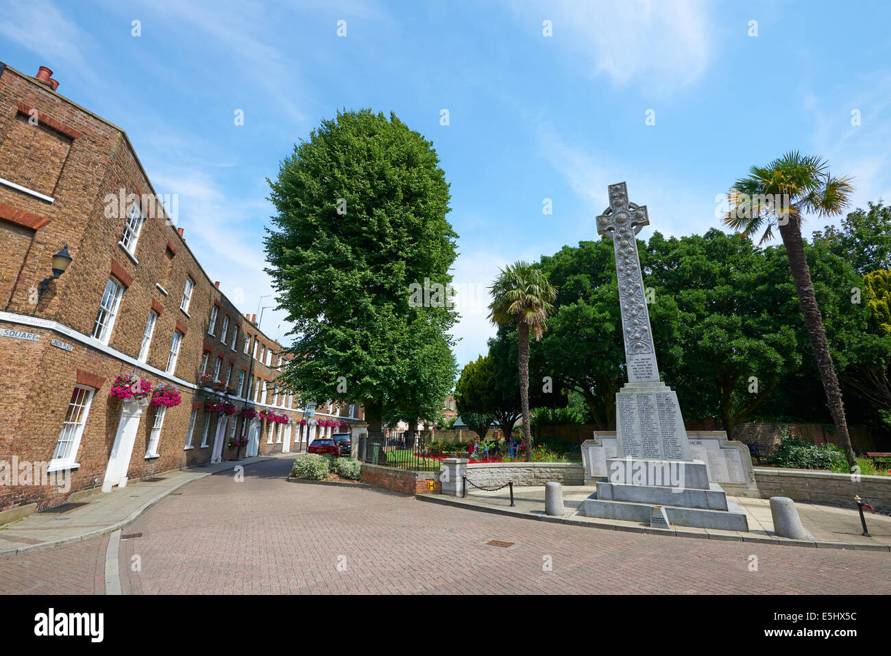 Wisbech crescent houses hi-res stock photography and images - Alamy
