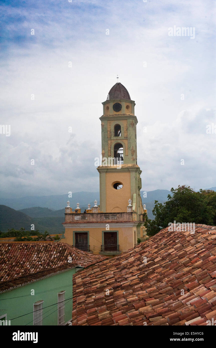 Colonial house caribbean residential hi-res stock photography and ...