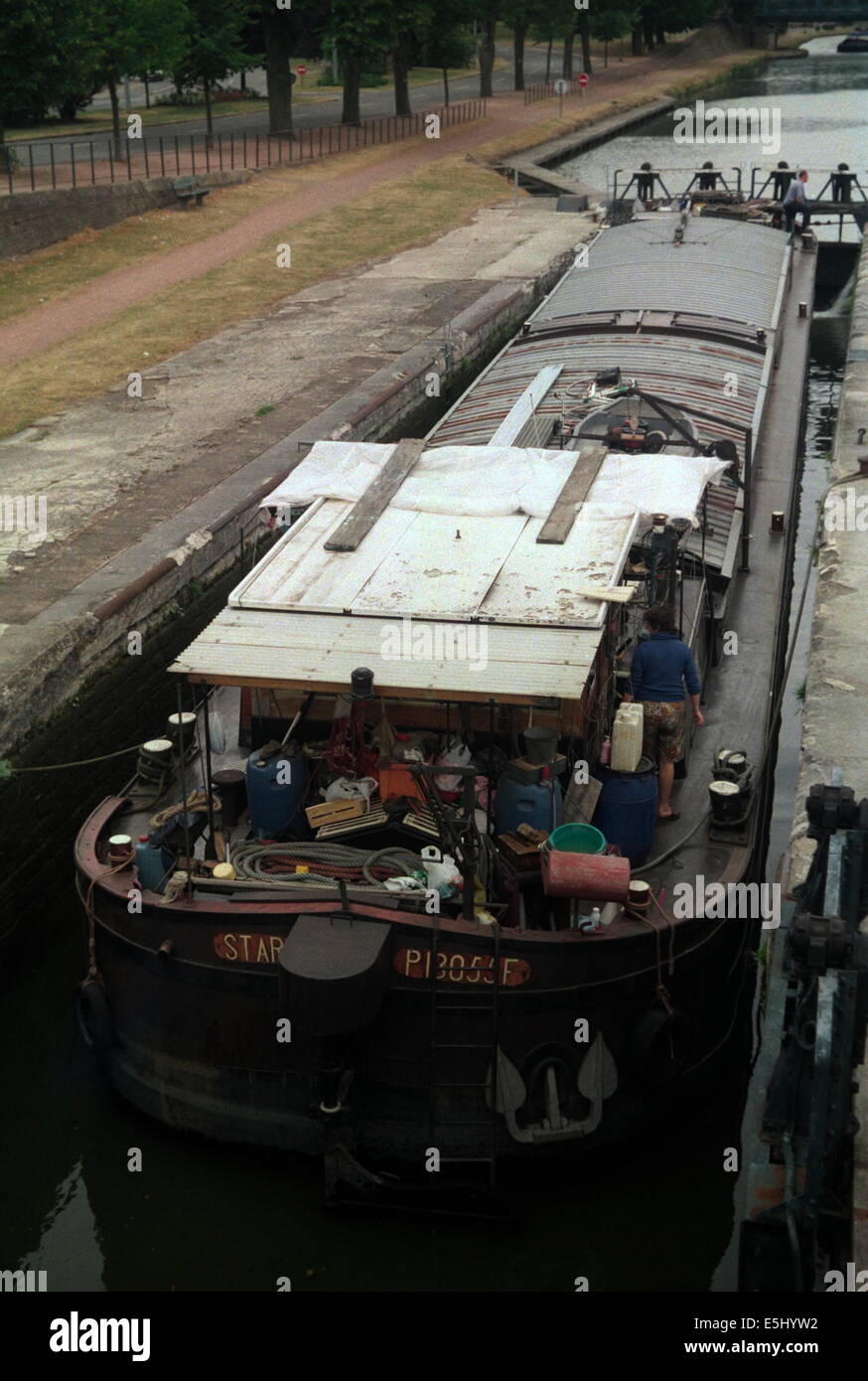 AJAXNETPHOTO. CAMBRAI,FRANCE-INLAND WATERWAYS-PENICHE ENTERING A LOCK ...