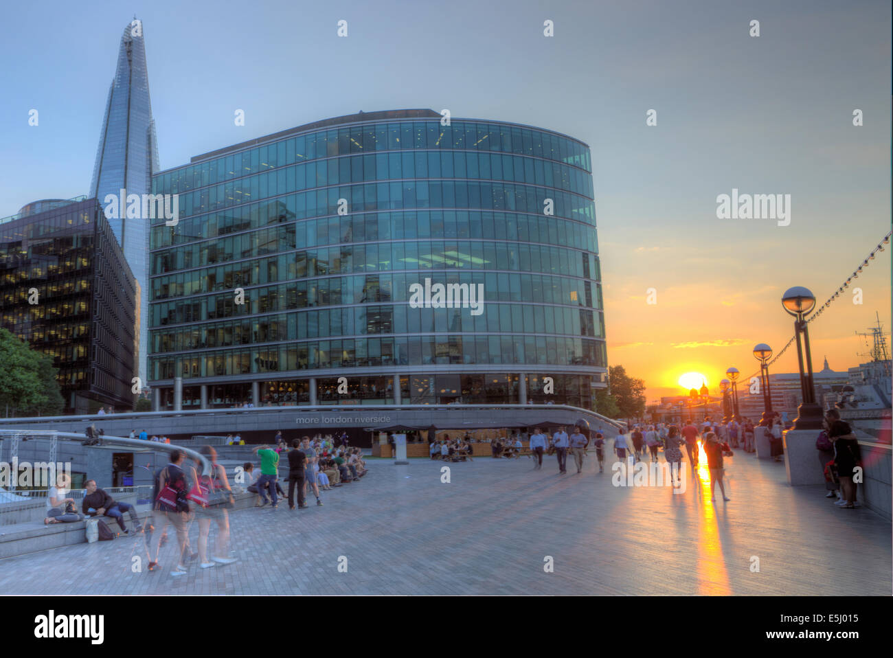 Europe, United Kingdom, England, London, Thames South Bank, the Shard ...
