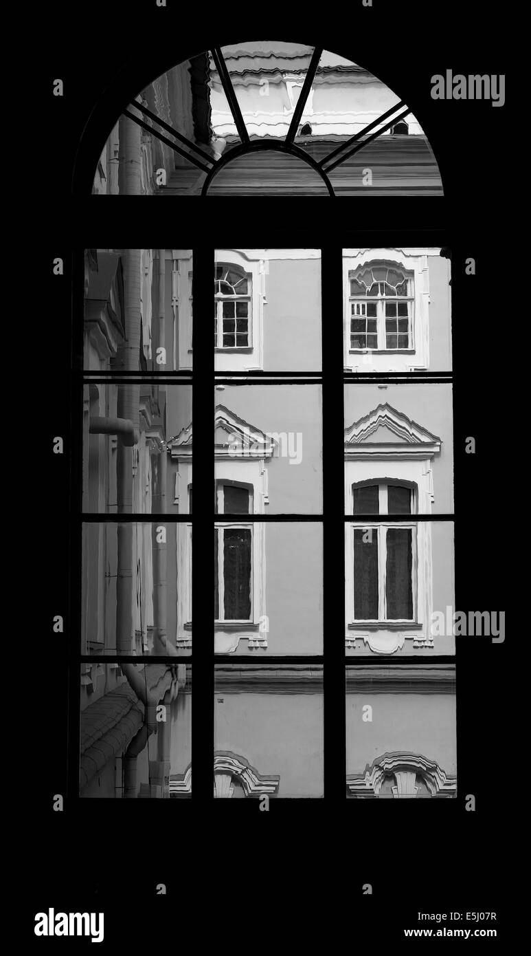 St petersburg russia hermitage Black and White Stock Photos & Images ...