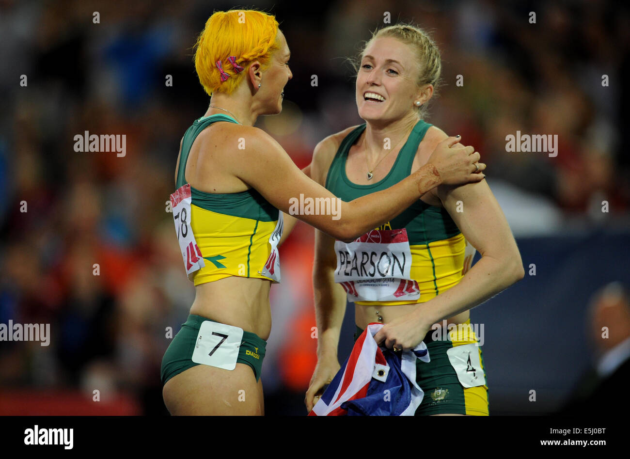 SHANNON MVVANN & SALLY PEARSON WOMEN'S 100M HURDLES HAMPDEN PARK ...
